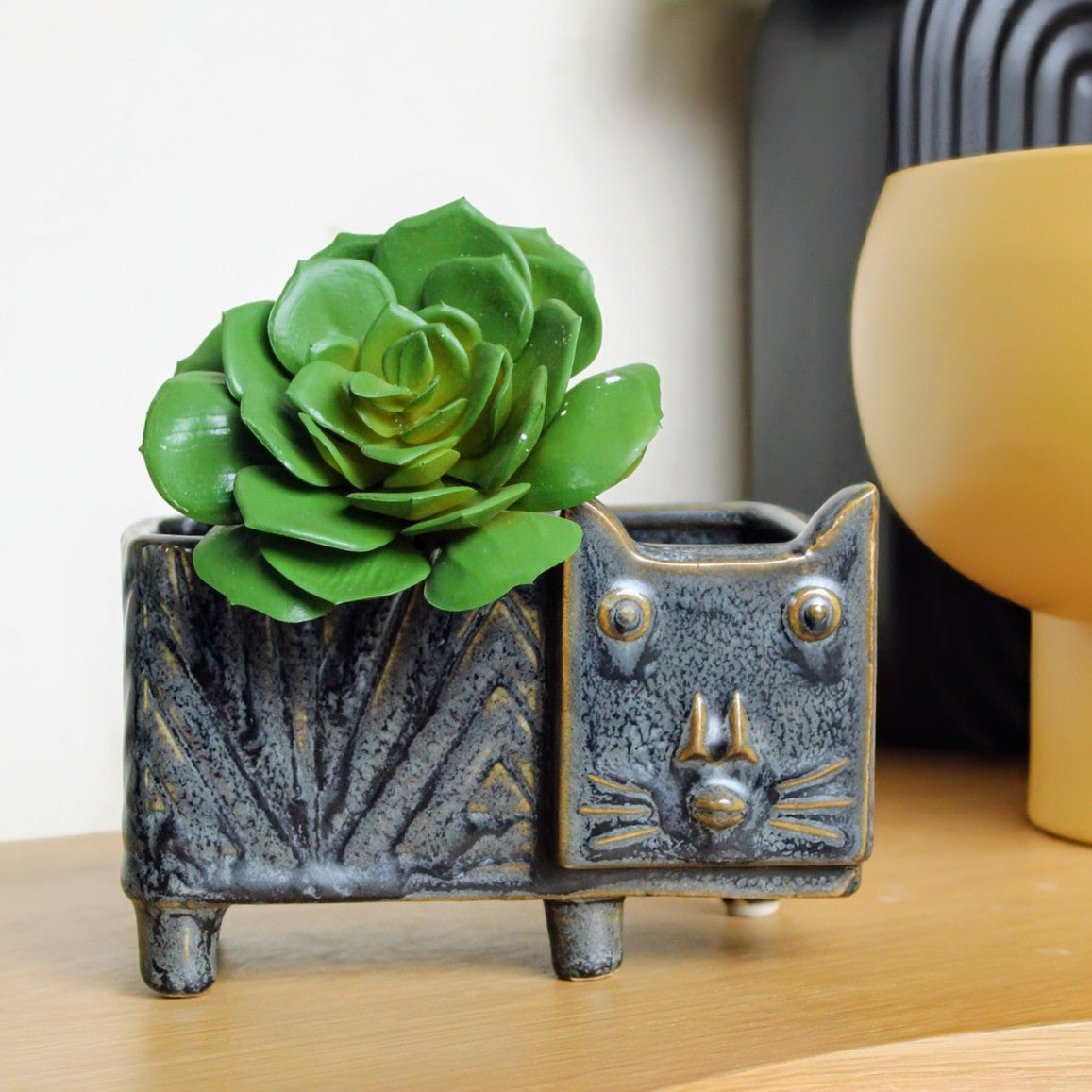 Angular Cat Vase – FOUND Gallery Ann Arbor